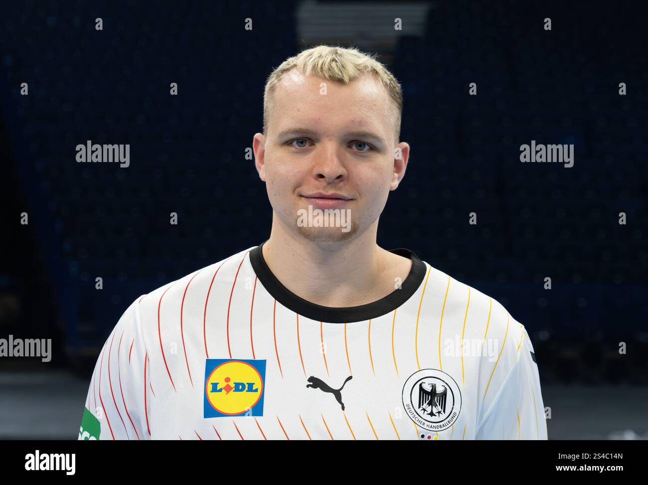 Hamburg, Germany. 10th Jan, 2025. Handball: DHB team media day before ...