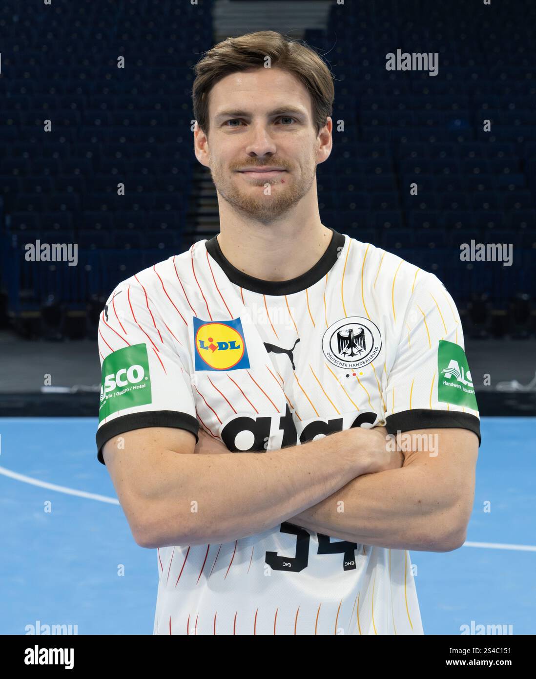 Hamburg, Germany. 10th Jan, 2025. Handball: DHB team media day before ...