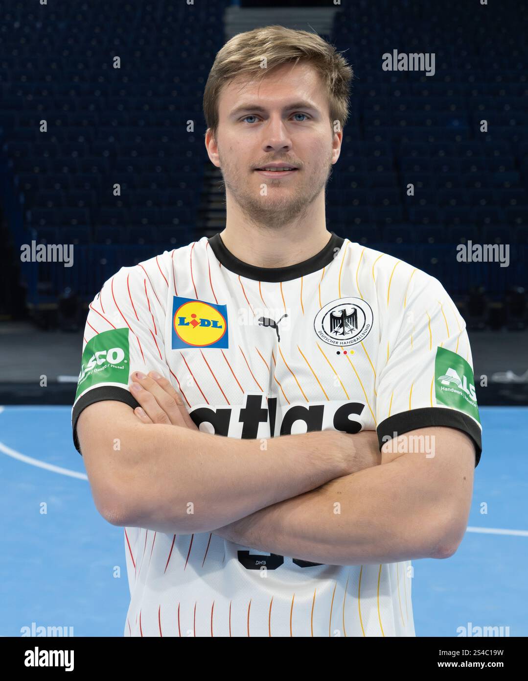 Hamburg, Germany. 10th Jan, 2025. Handball: DHB team media day before ...