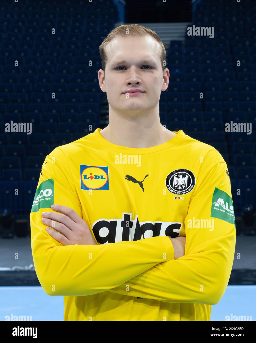 Hamburg, Germany. 10th Jan, 2025. Handball: DHB team media day before ...