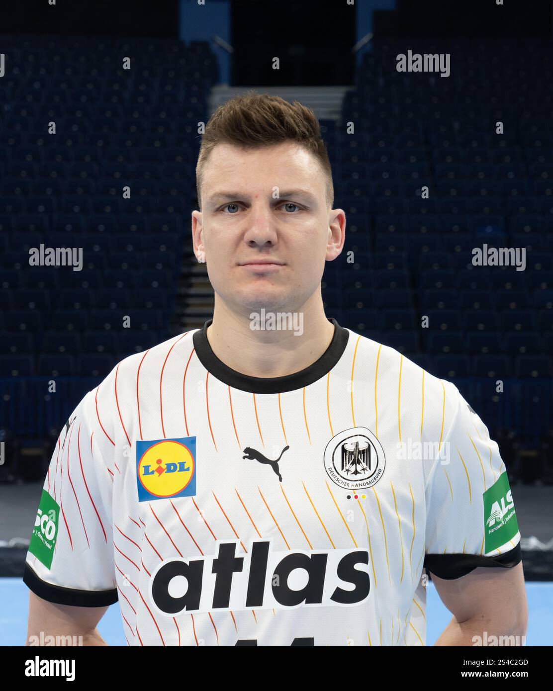Hamburg, Germany. 10th Jan, 2025. Handball: DHB team media day before ...