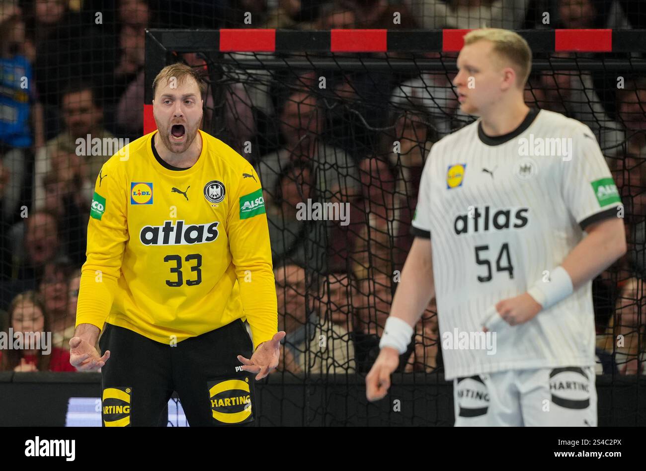 Hamburg, Germany. 11th Jan, 2025. Handball: International match ...