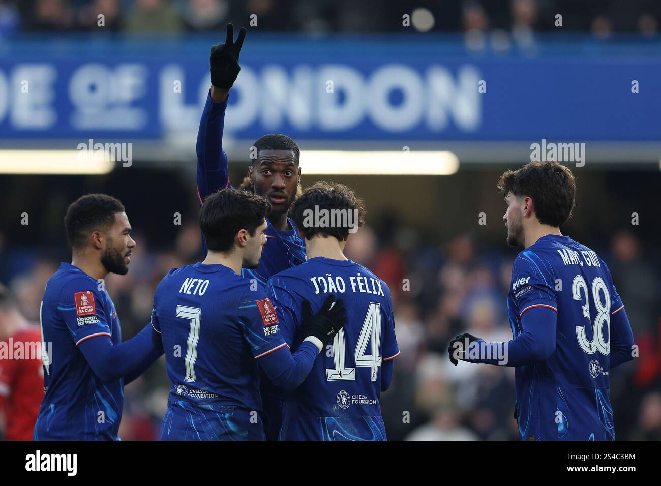 London, UK. 11th Jan, 2025. Tosin Adarabioyo of Chelsea celebrates ...