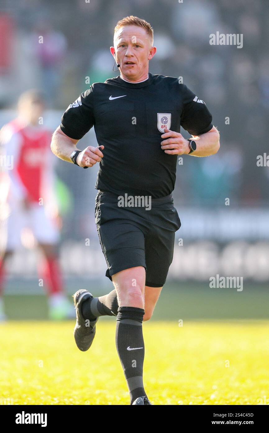 Rotherham, UK. 11th Jan, 2025. Referee Alan Young during the Rotherham ...