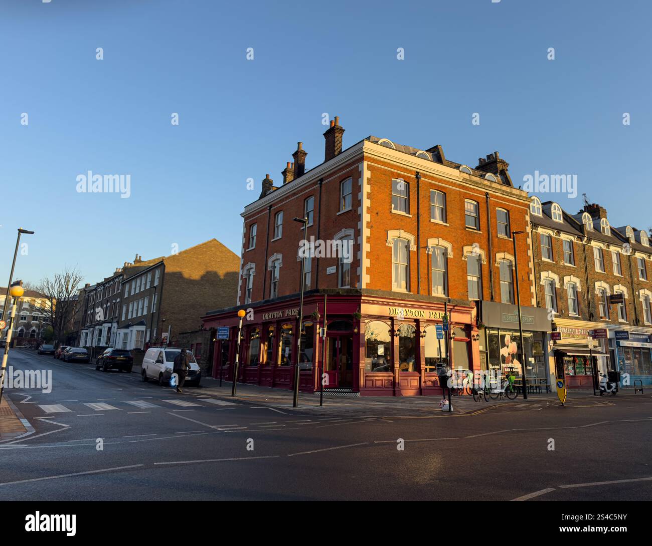 The Drayton Park, a pub local to the Emirates Stadium, Highbury, North ...