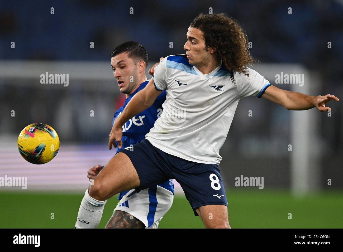 Rome, Italy. 10th Jan, 2025. Gabriel Strefezza of Como 1907 and Mattéo Guendouzi of S.S. Lazio ...