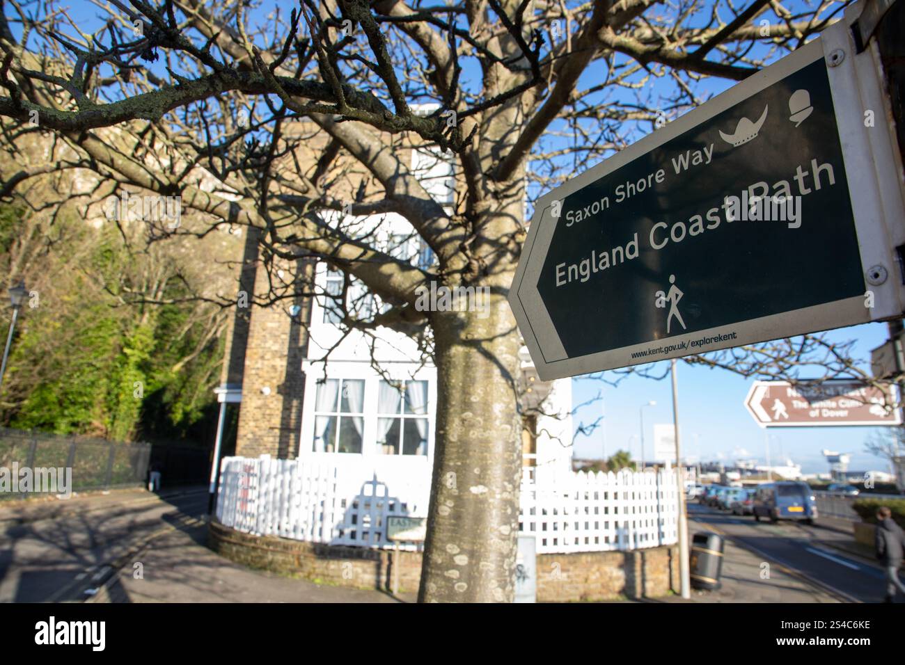 Saxon Shore Way England Coast Path sign near East Cliff in Dover, Kent ...