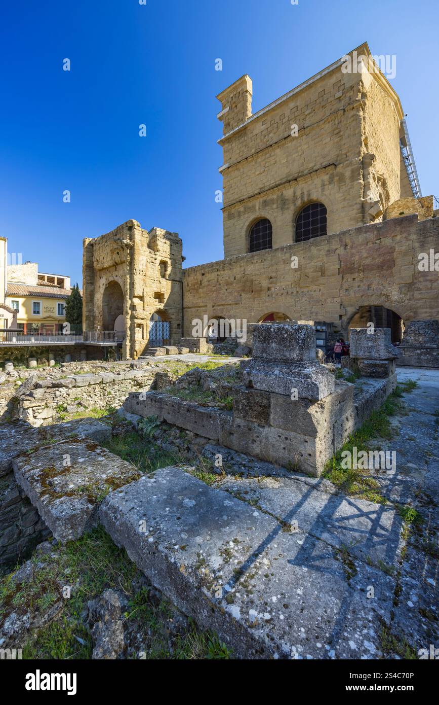 Roman Amphitheatre, Orange, UNESCO world heritage, Provence, France ...