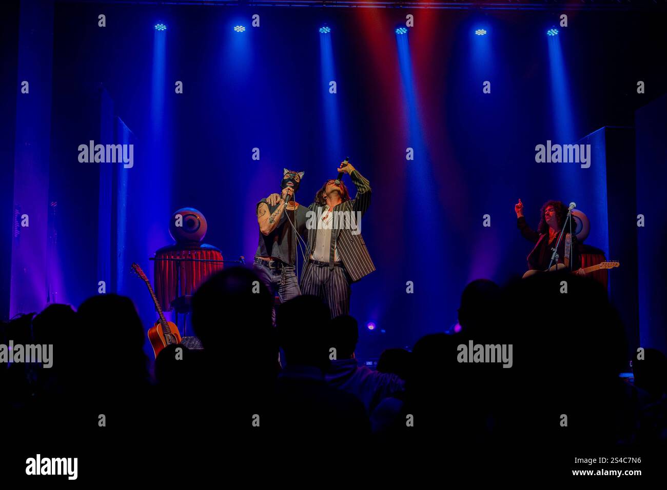 Italian singer Music Concert - Il Solito Dandy - Sesinepa Tour Il ...