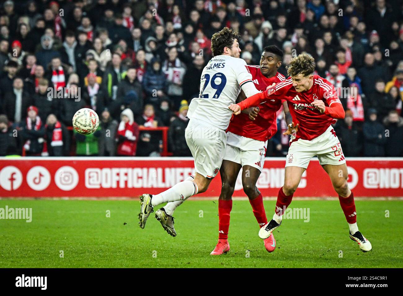 The City Ground, Nottingham, UK. 11th Jan, 2025. FA Cup Third Round ...