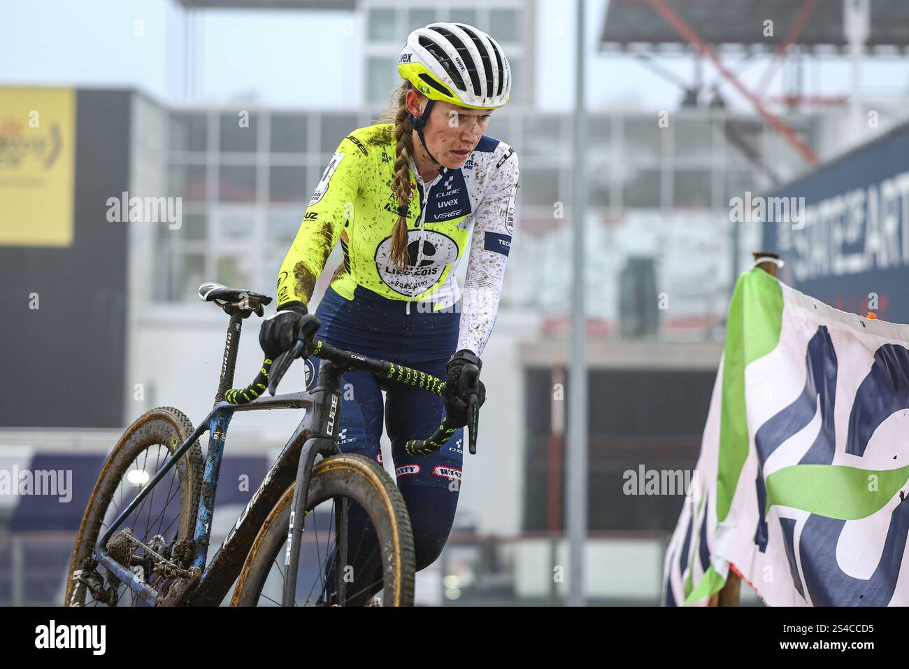 Belgian Julie Brouwers pictured in action during the women Elite race ...