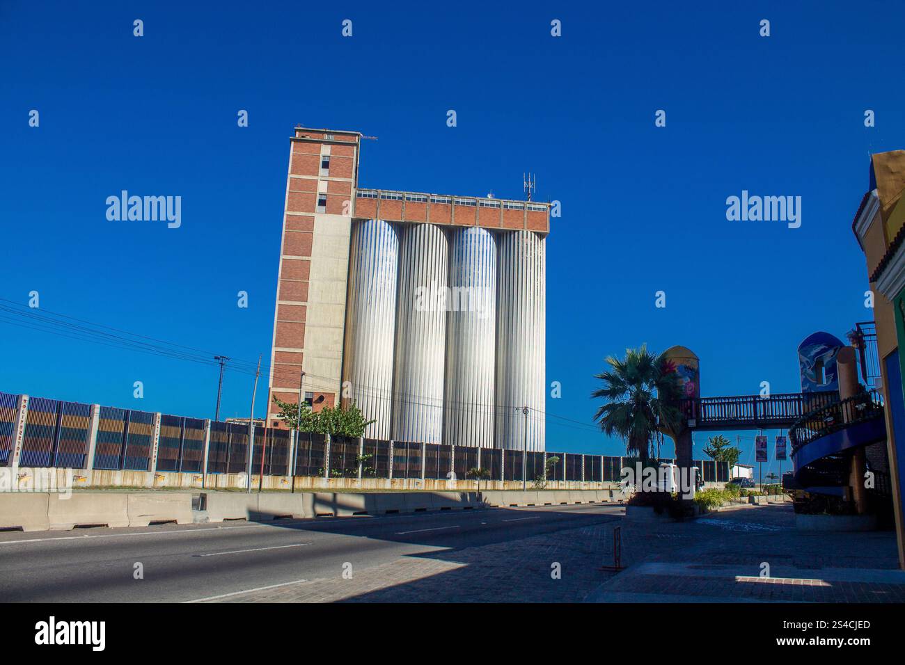 Chromatic induction cylinders in the port of La Guaira in Venezuela ...
