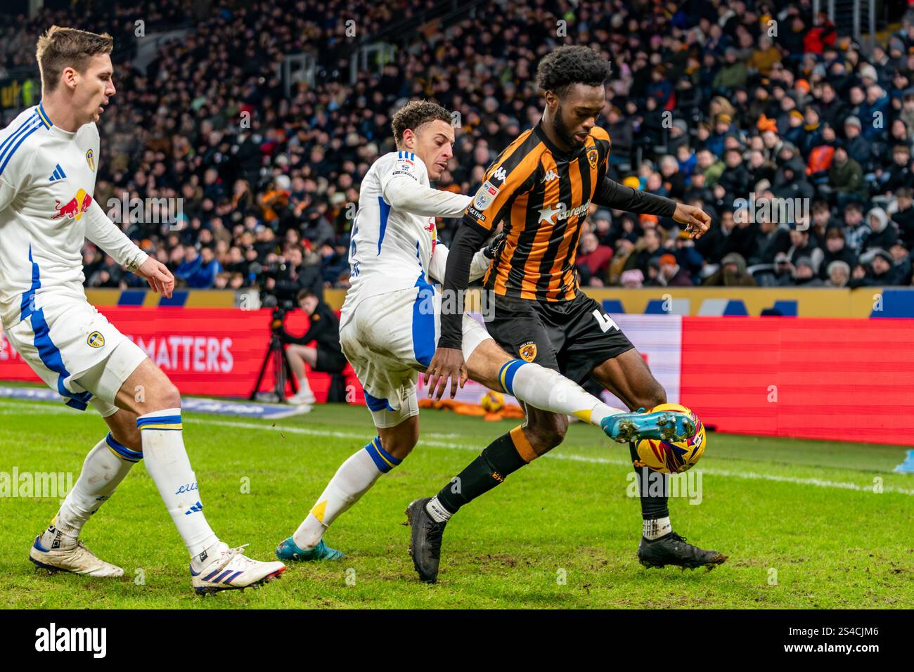 HULL, UK. 4th January 2025. EFL Championship Football League: Hull City ...