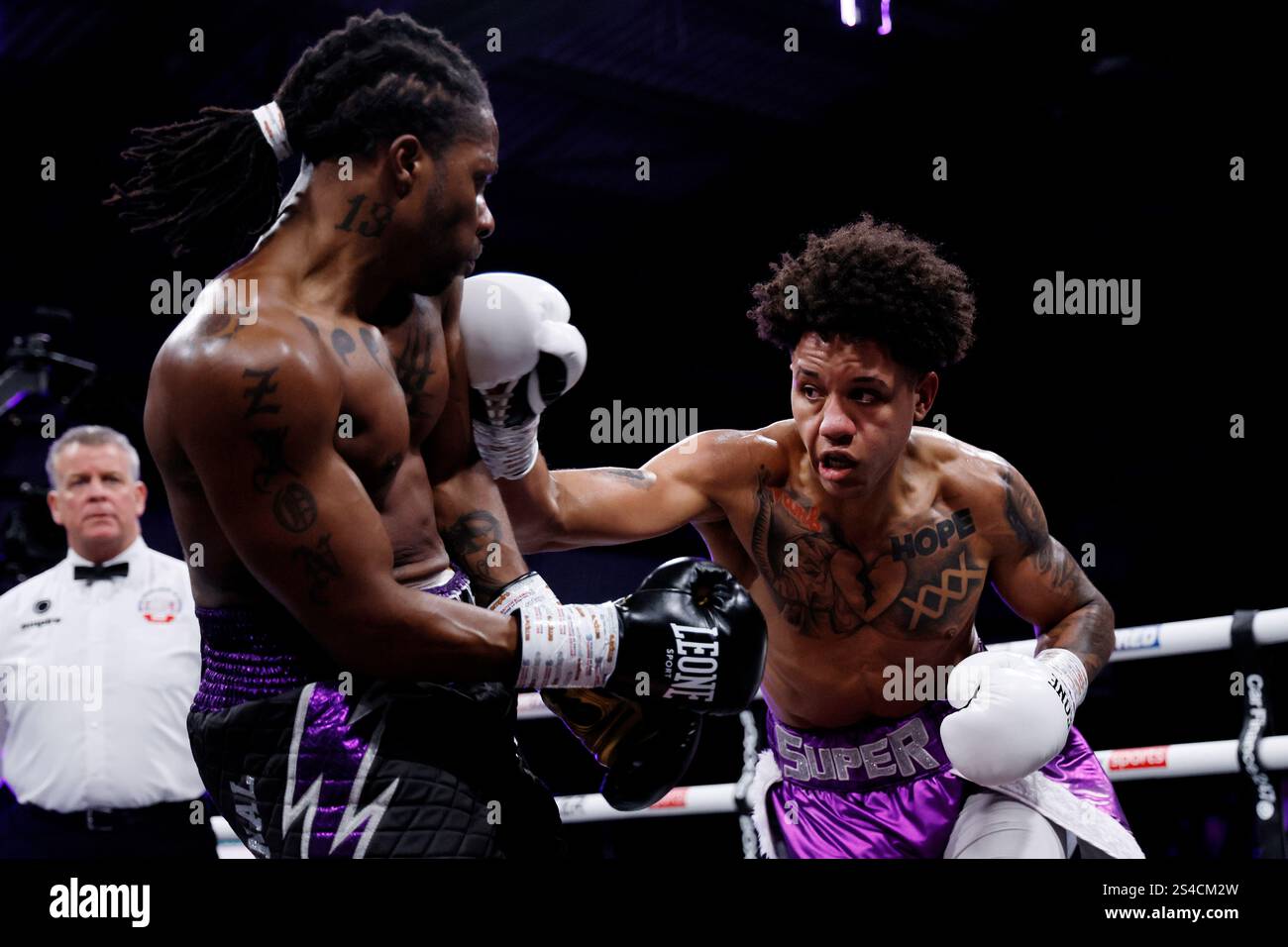 Mario Silva (right) and Emmanuel Zion during the Middleweight contest ...