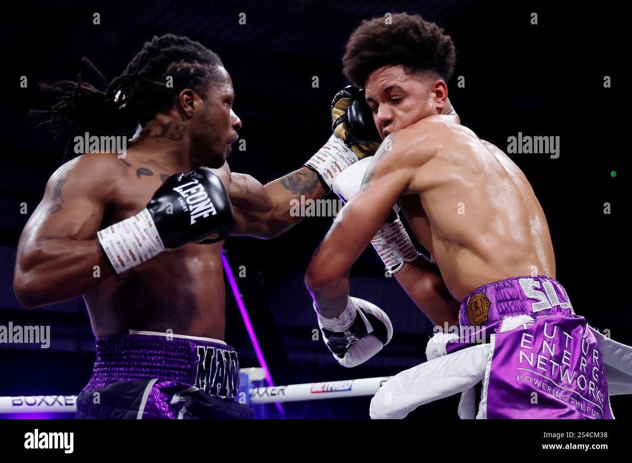 Mario Silva (right) and Emmanuel Zion during the Middleweight contest ...