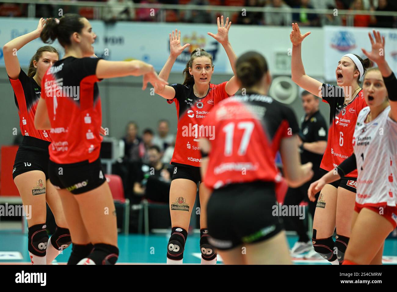 Sarah Straube (Dresdner SC, #18) Dresdner SC vs. Allianz MTV Stuttgart ...