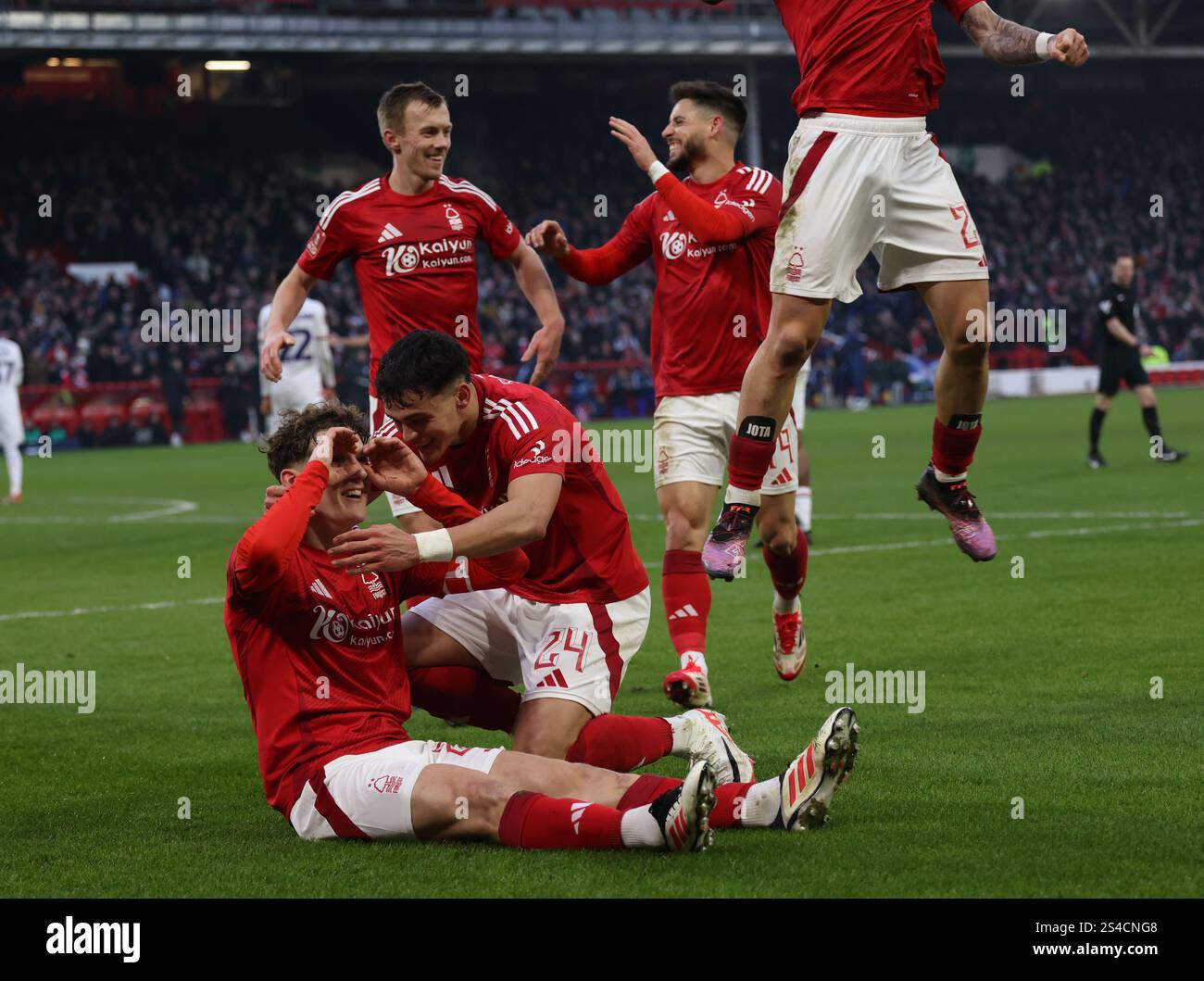Nottingham, UK. 11th Jan, 2025. Ryan Yates (NF) celebrates scoring the ...