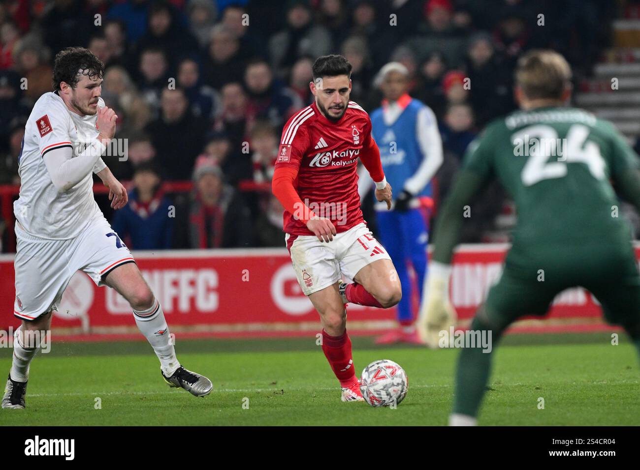 City Ground, Nottingham on Saturday 11th January 2025. Alex Moreno of ...