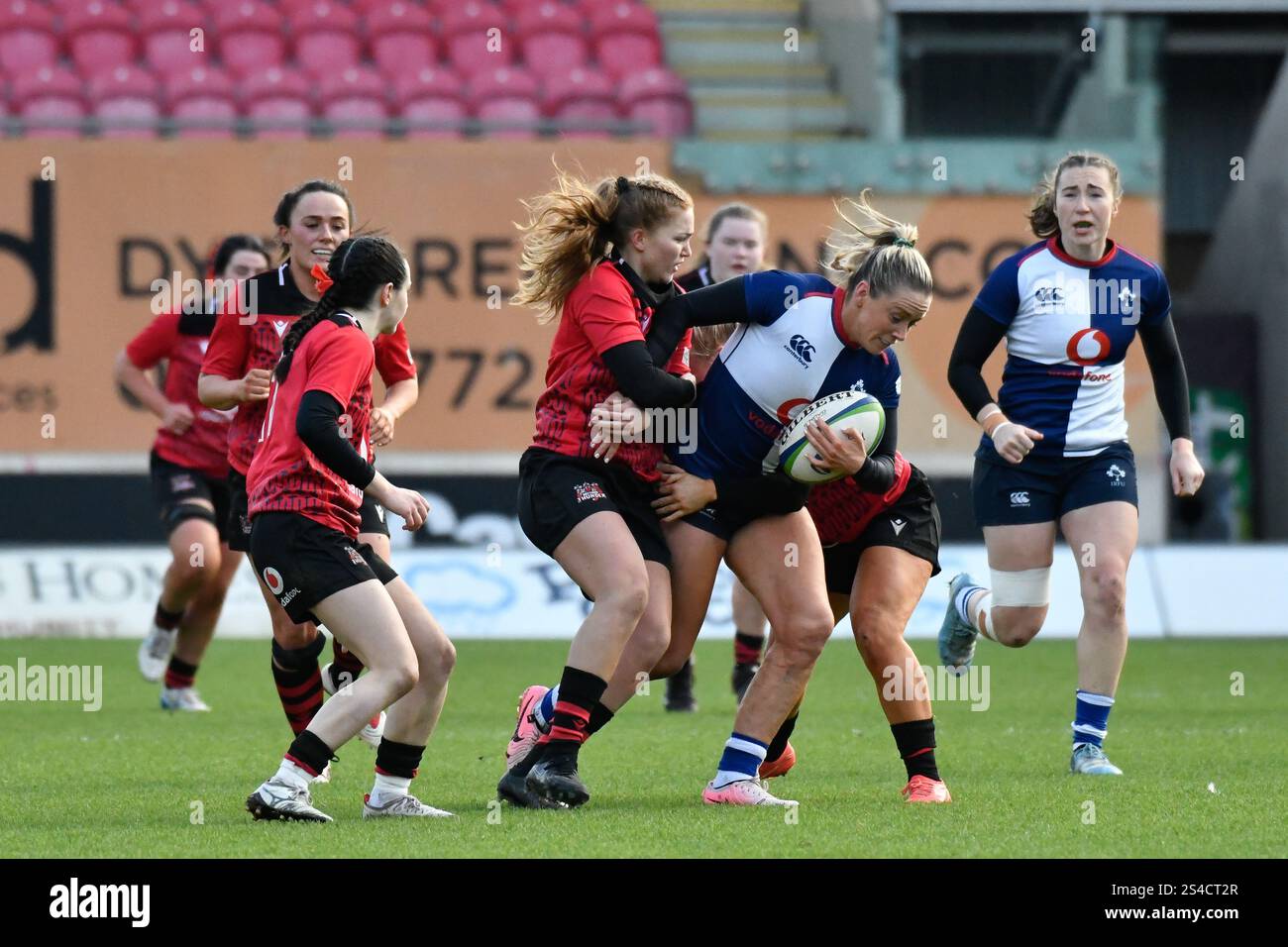 Llanelli, Wales. 11 January 2025. Niamh Terry of Brython Thunder gets ...