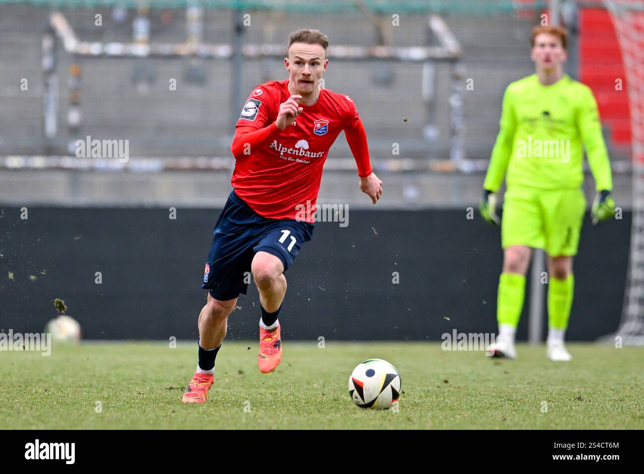 Unterhaching, Deutschland. 11th Jan, 2025. Thomas Winkelbauer ...