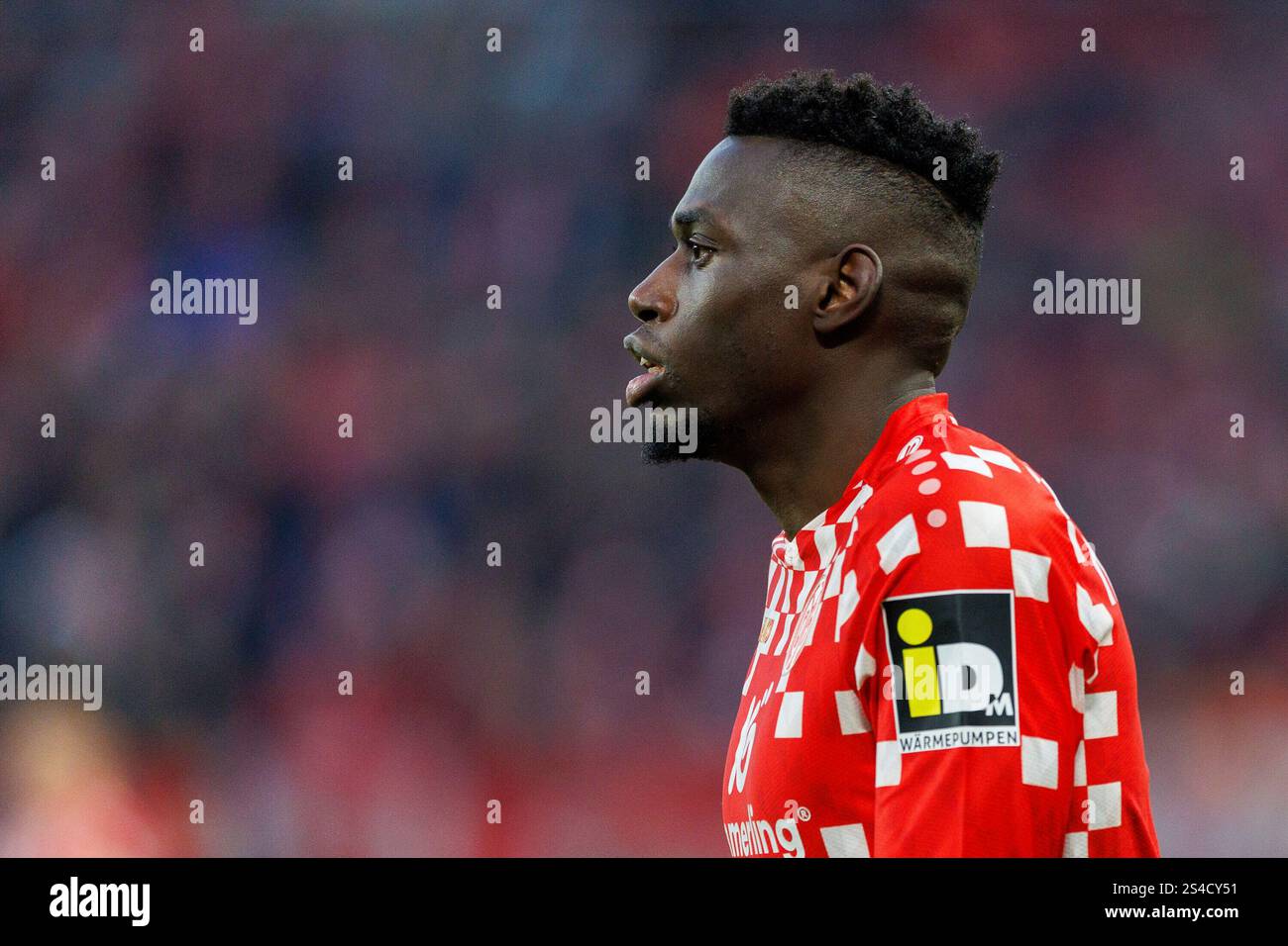 Mainz, Deutschland. 11th Jan, 2025. Danny Da Costa (1. FSV Mainz 05 #21 ...