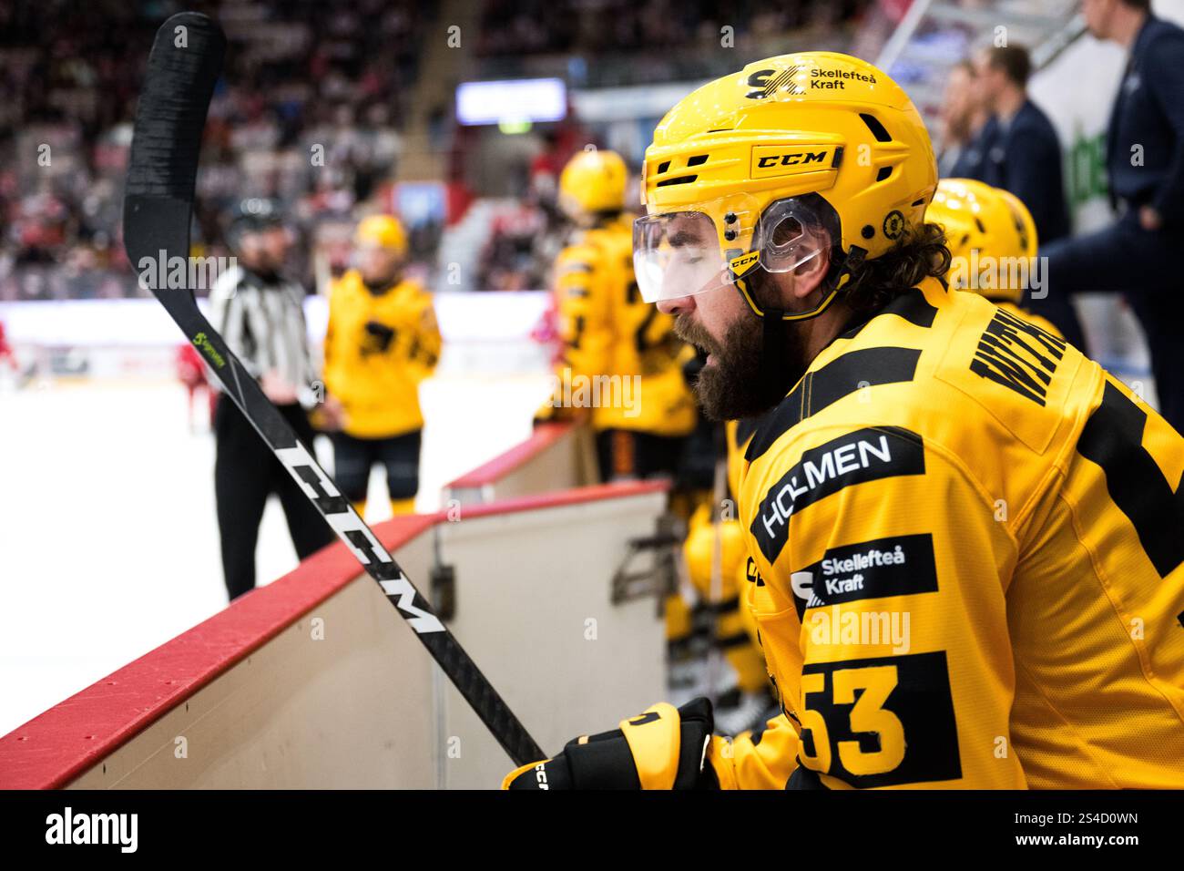250111 Skellefteås Luke Witkowski deppar under ishockeymatchen i SHL mellan Timrå och Skellefteå ...