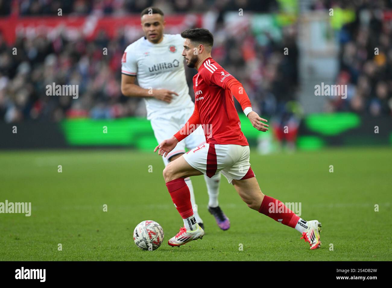 City Ground, Nottingham on Saturday 11th January 2025. Alex Moreno of ...