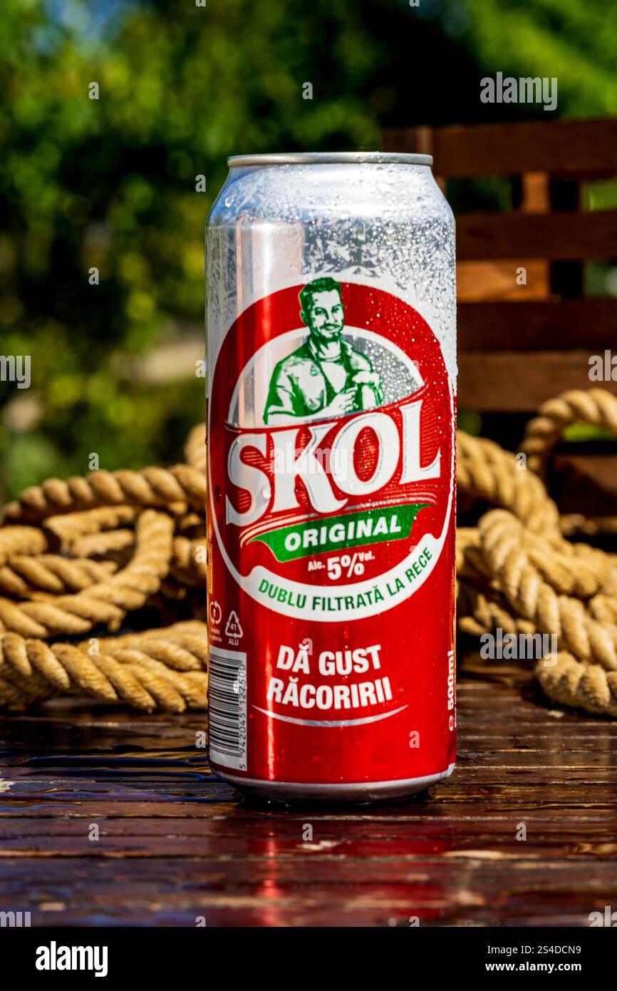 SKOL beer can - condensation water droplets, outdoors background Stock ...