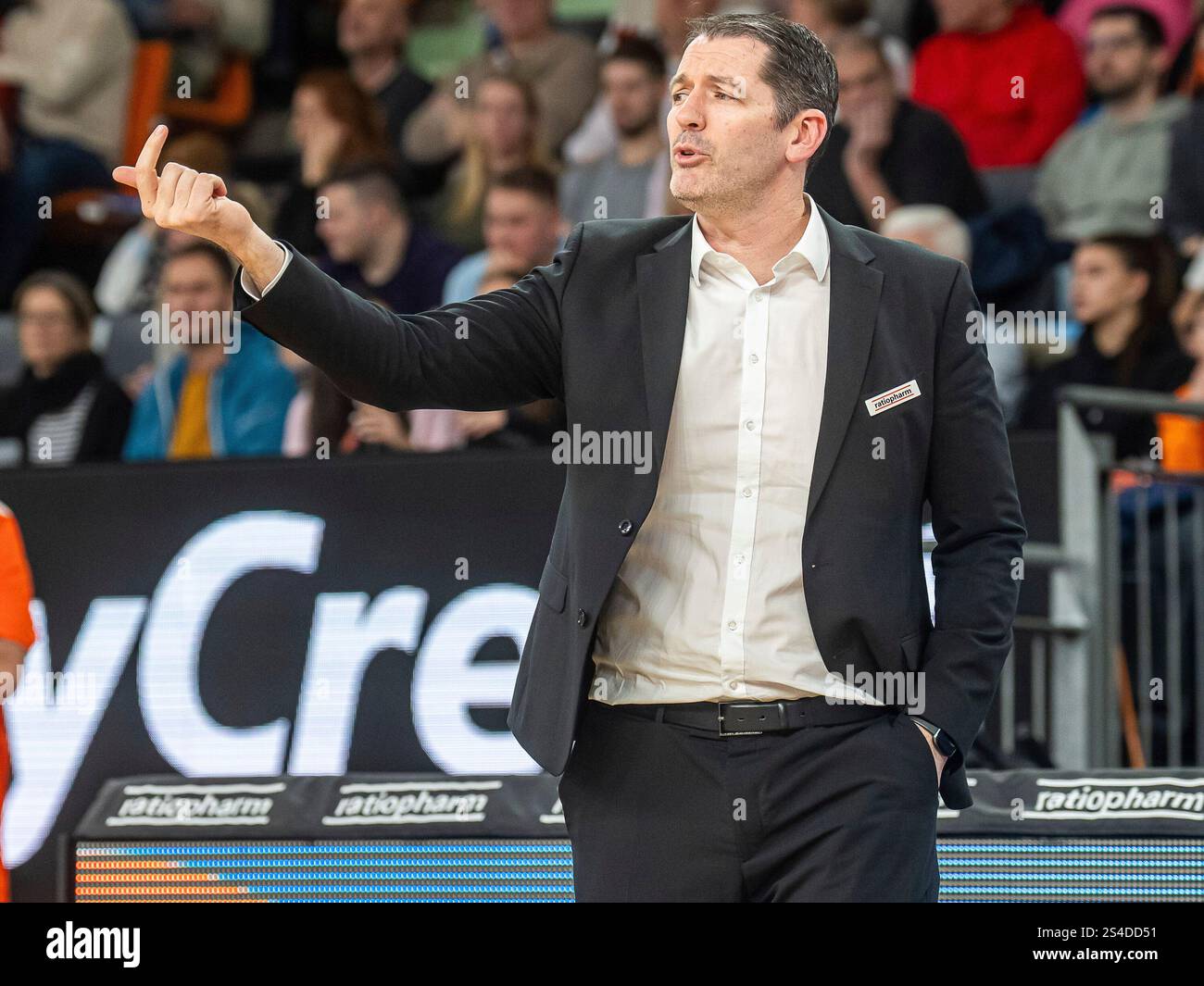 Neu Ulm, Deutschland. 11th Jan, 2025. Ty Harrelson, Headcoach ...