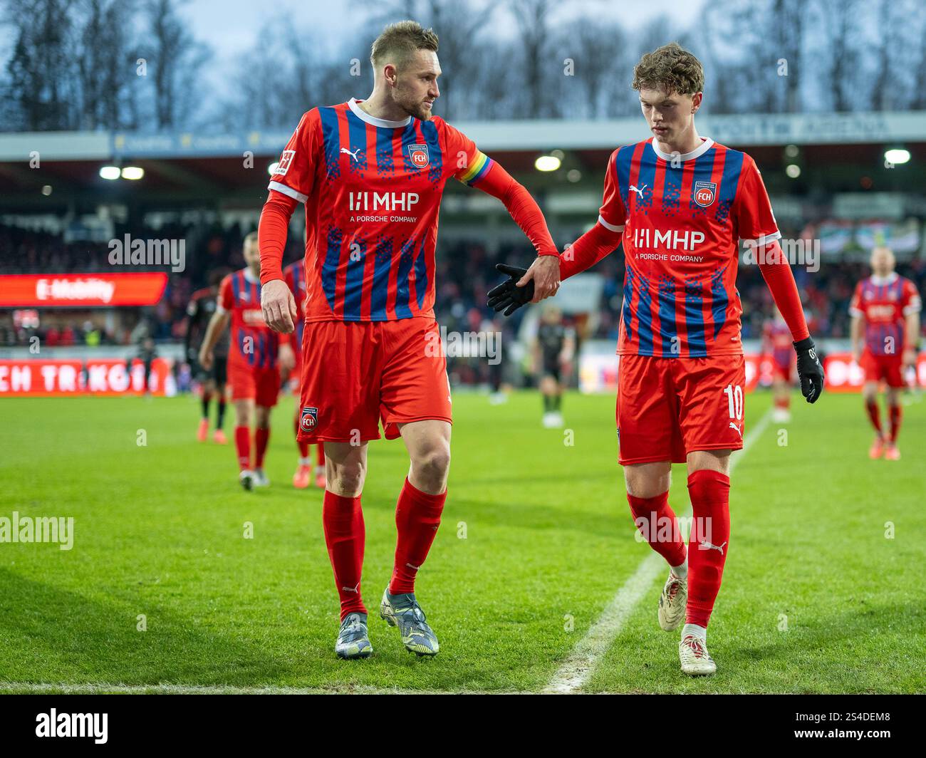 Patrick Mainka (FC Heidenheim, #06), Paul Wanner (FC Heidenheim, #10 ...