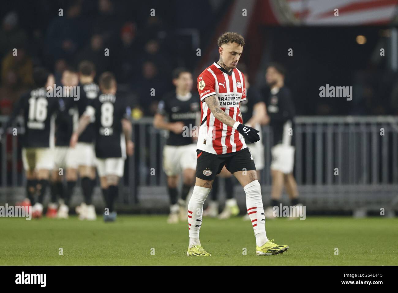EINDHOVEN - Noa Lang of PSV Eindhoven disappointment after going 1-2 ...