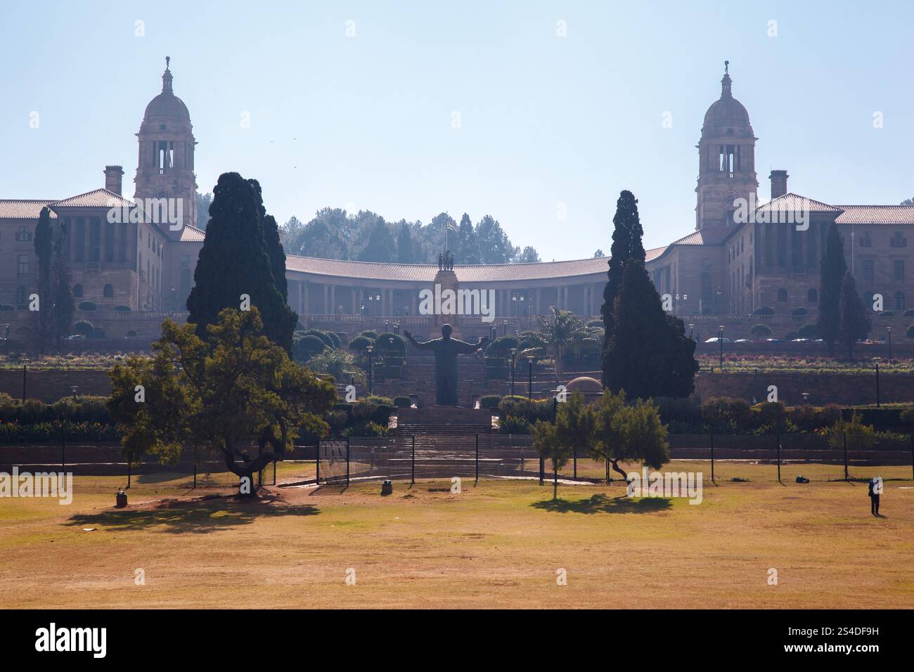 The Nelson Mandela statue and the terraced Union Buildings facade and ...