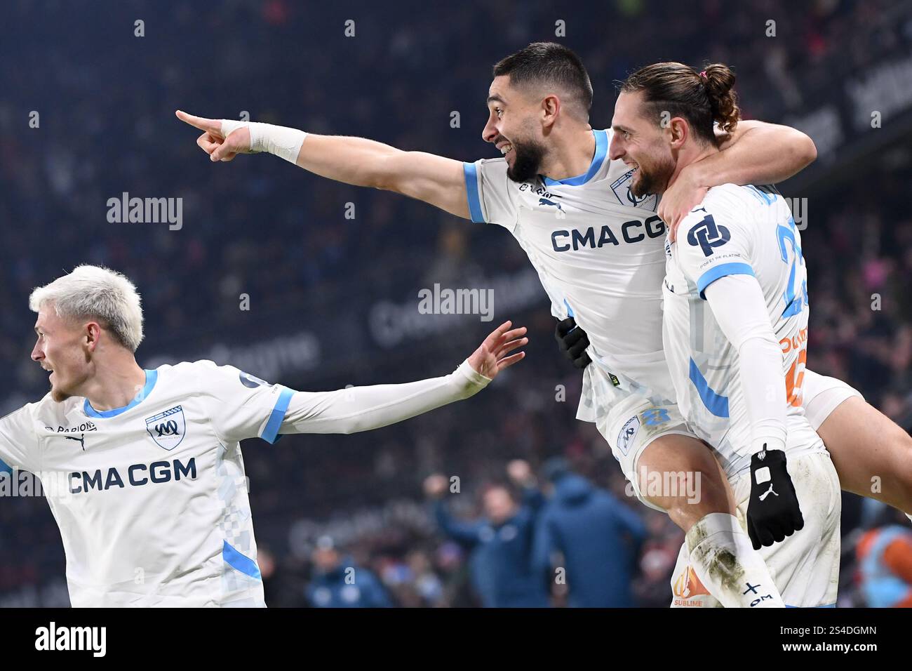 France. 11th Jan, 2025. 08 Neal MAUPAY (om) - 03 Quentin MERLIN (om ...