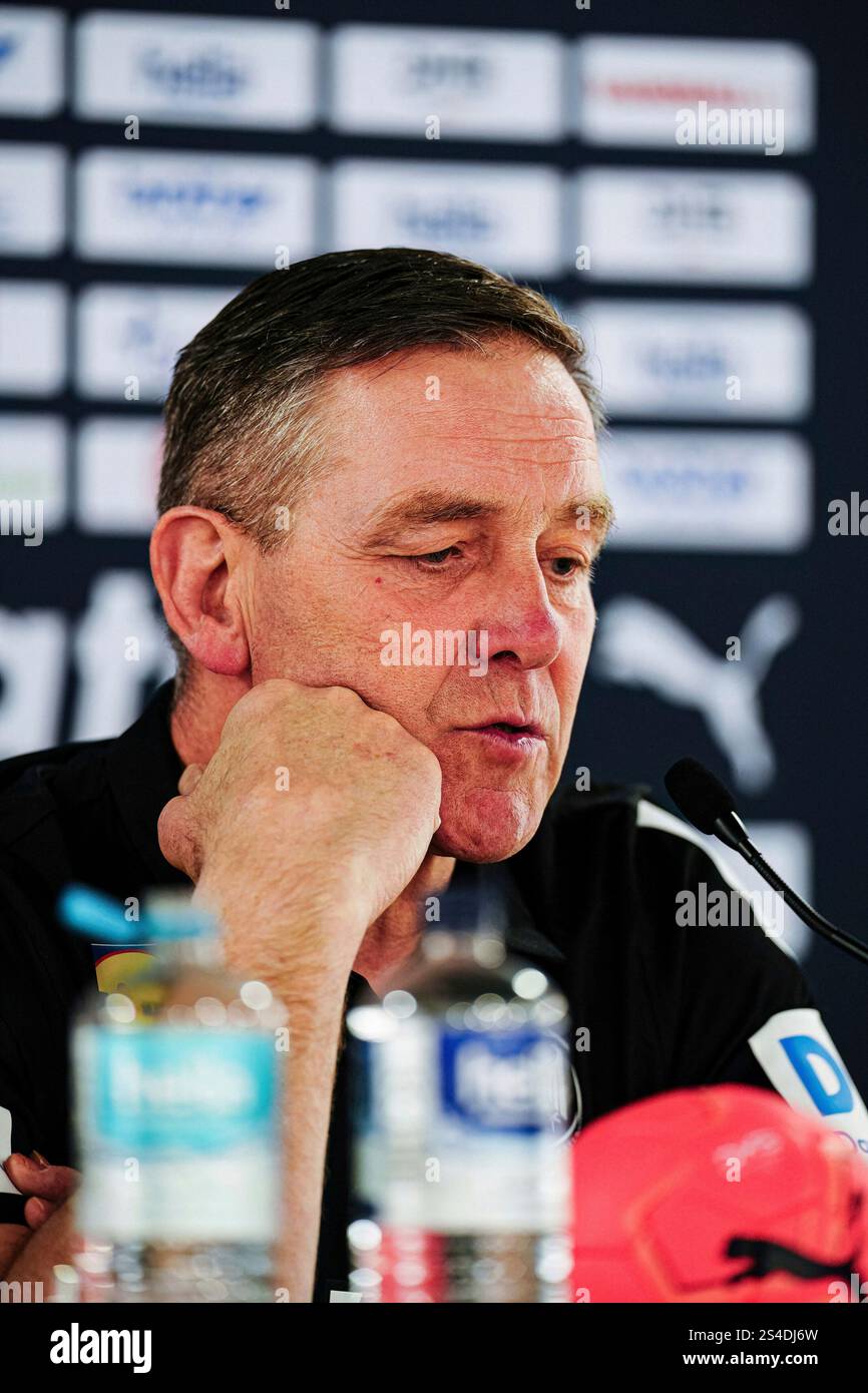 Hamburg, Deutschland. 11th Jan, 2025. Alfred Gislason (Deutschland ...