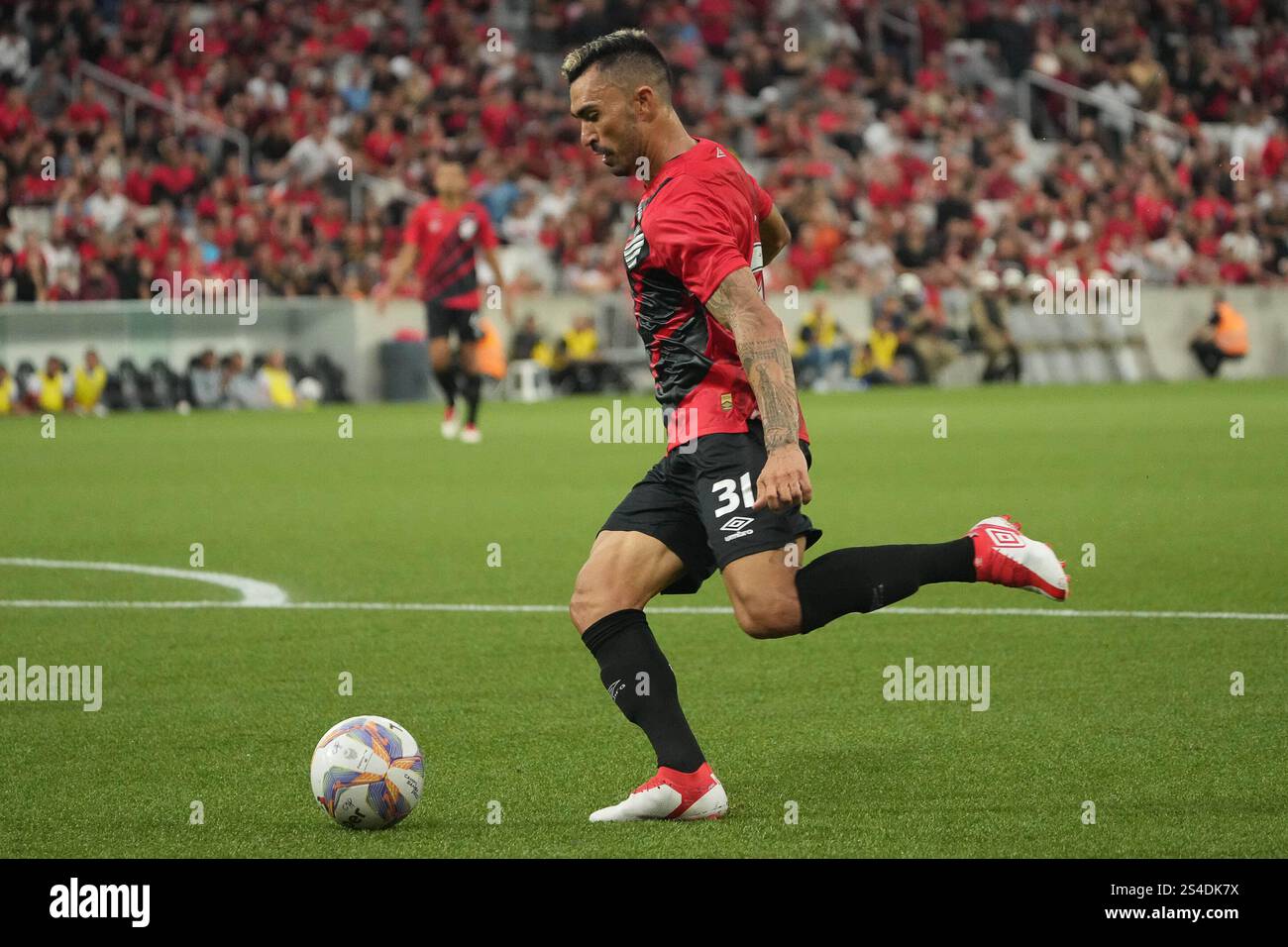 Curitiba, Brazil. 11th Jan, 2025. Raul at the cross during Athletico ...