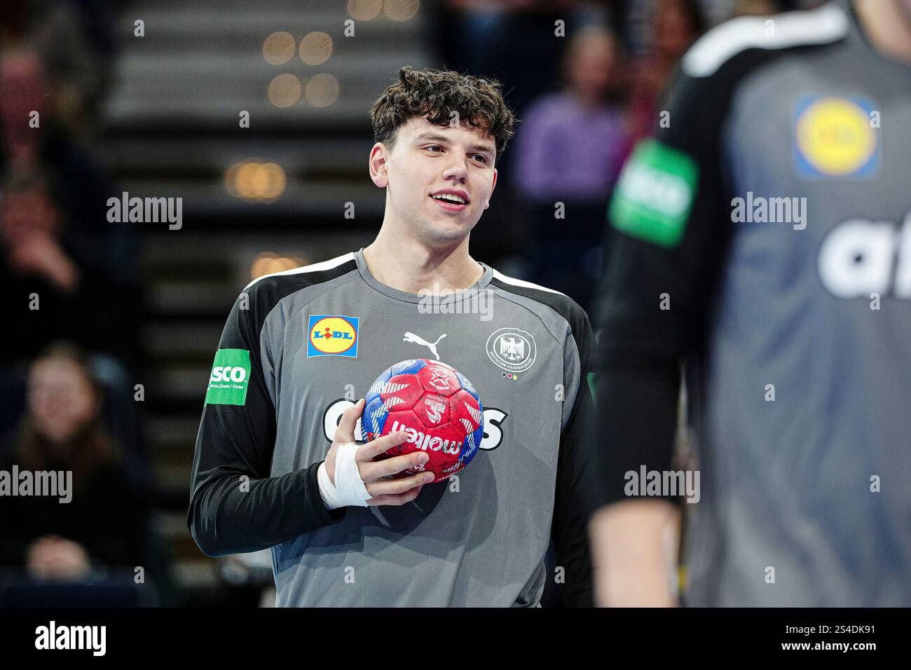 Hamburg, Deutschland. 11th Jan, 2025. Marko Grgic (Deutschland, #71 ...