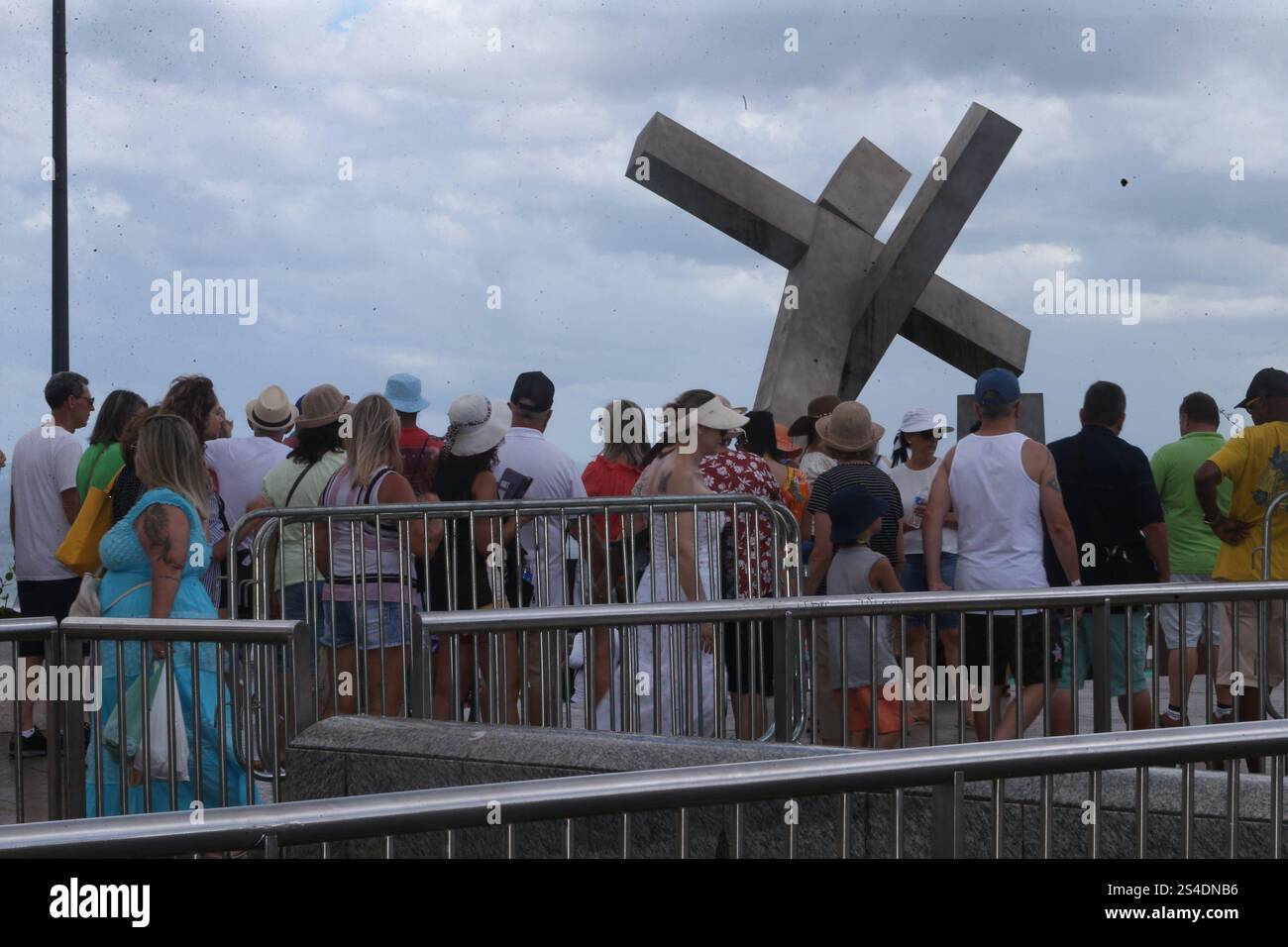 monument of the fallen cross in salvador salvador, bahia, brazil ...