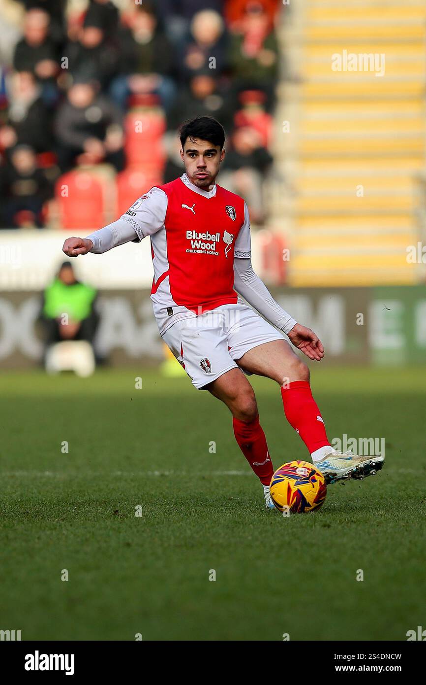 AESSEAL New York Stadium, Rotherham, England - 11th January 2025 Reece ...