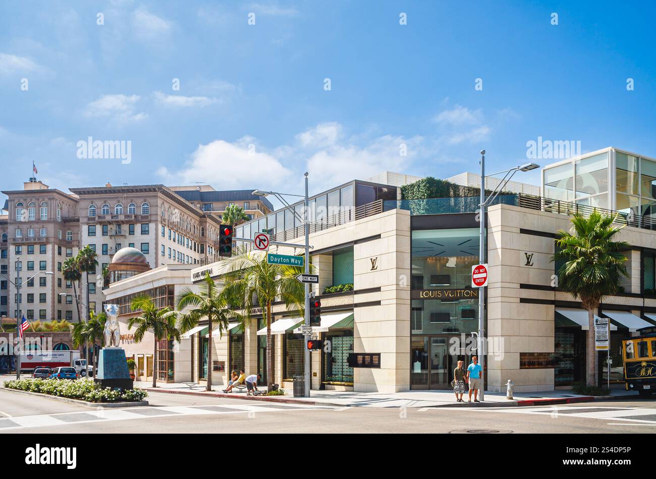 Louis Vuitton store at Dayton Way and Rodeo Drive, Beverley Hills, Los ...