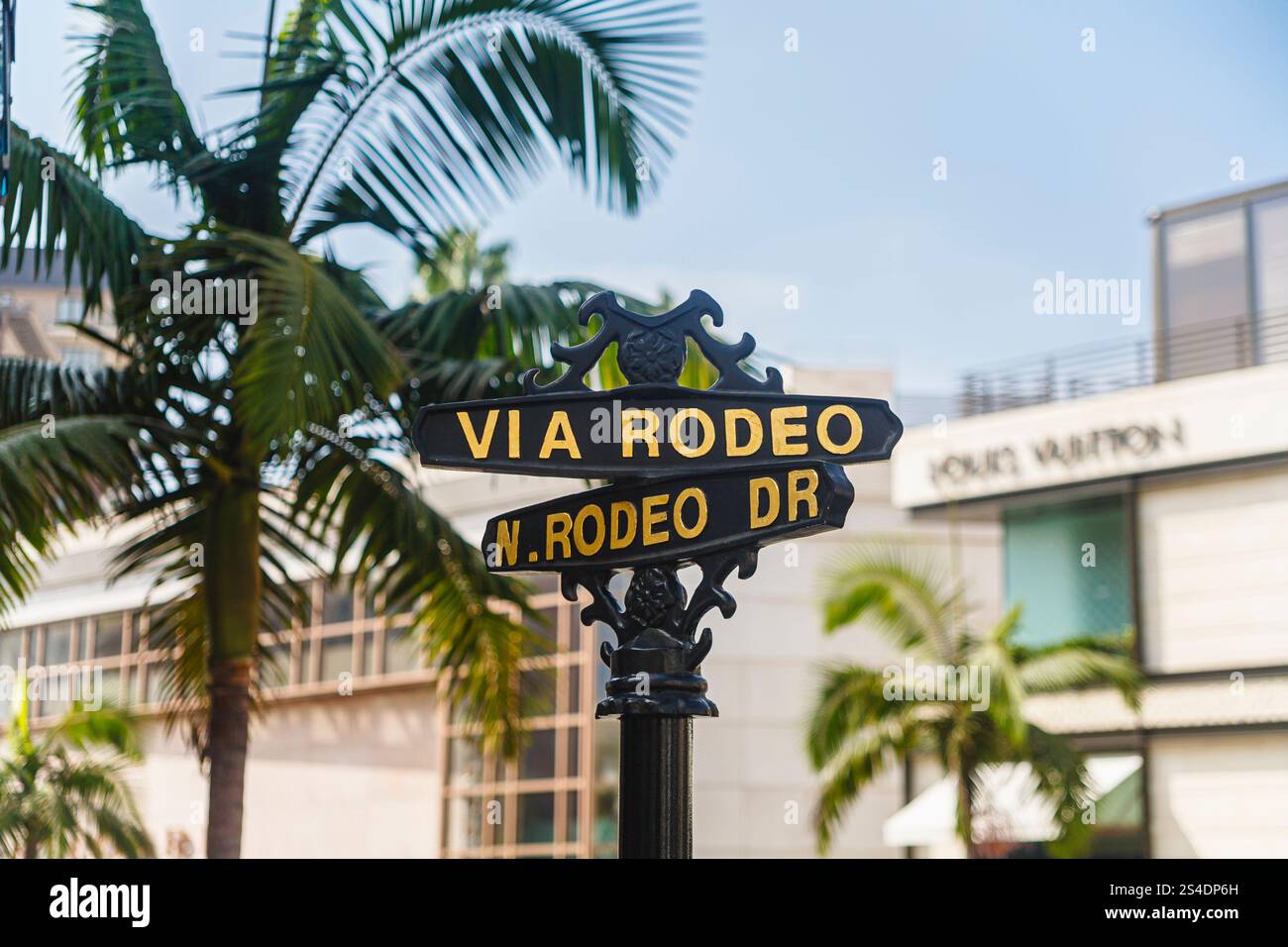 Road name sign of the iconic North Rodeo Drive and Via Rodeo in ...