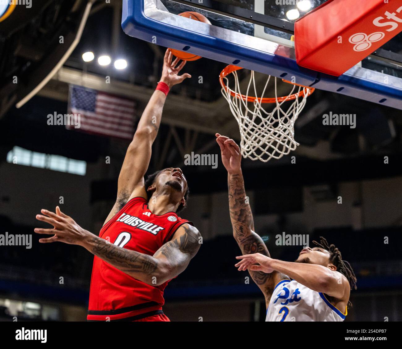 Pittsburgh, Pennsylvania, USA. 11th Jan, 2025. Louisville Cardinals ...