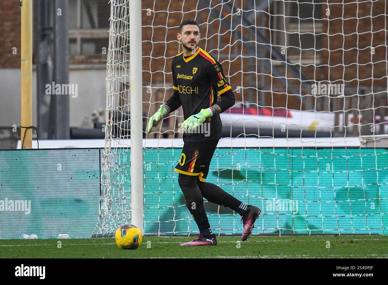 Empoli, Italy. 11th Jan, 2025. Wladimiro Falcone (Lecce) during Empoli ...
