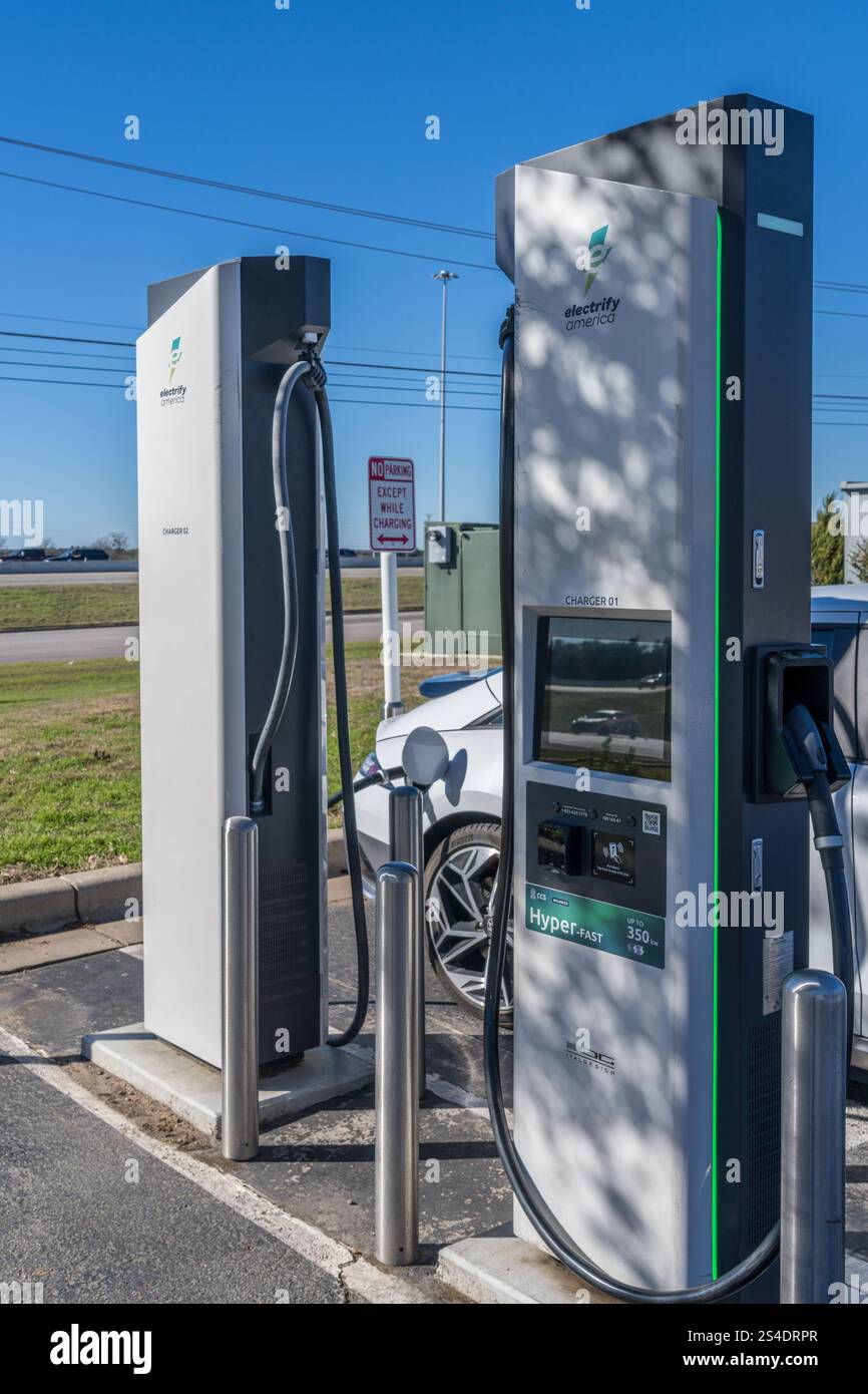 Georgetown, TX - 11 January 2025: Hyundai electric car connected to DC ...