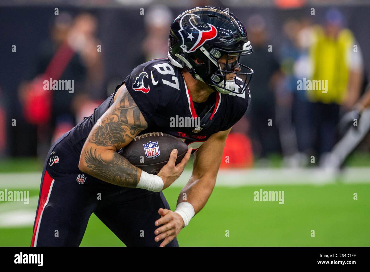 Houston, TX, USA. 11th Jan, 2025. Houston Texans tight end Cade Stover ...