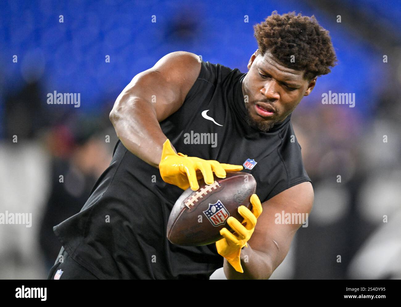 Darnell washington ravens hi-res stock photography and images - Alamy