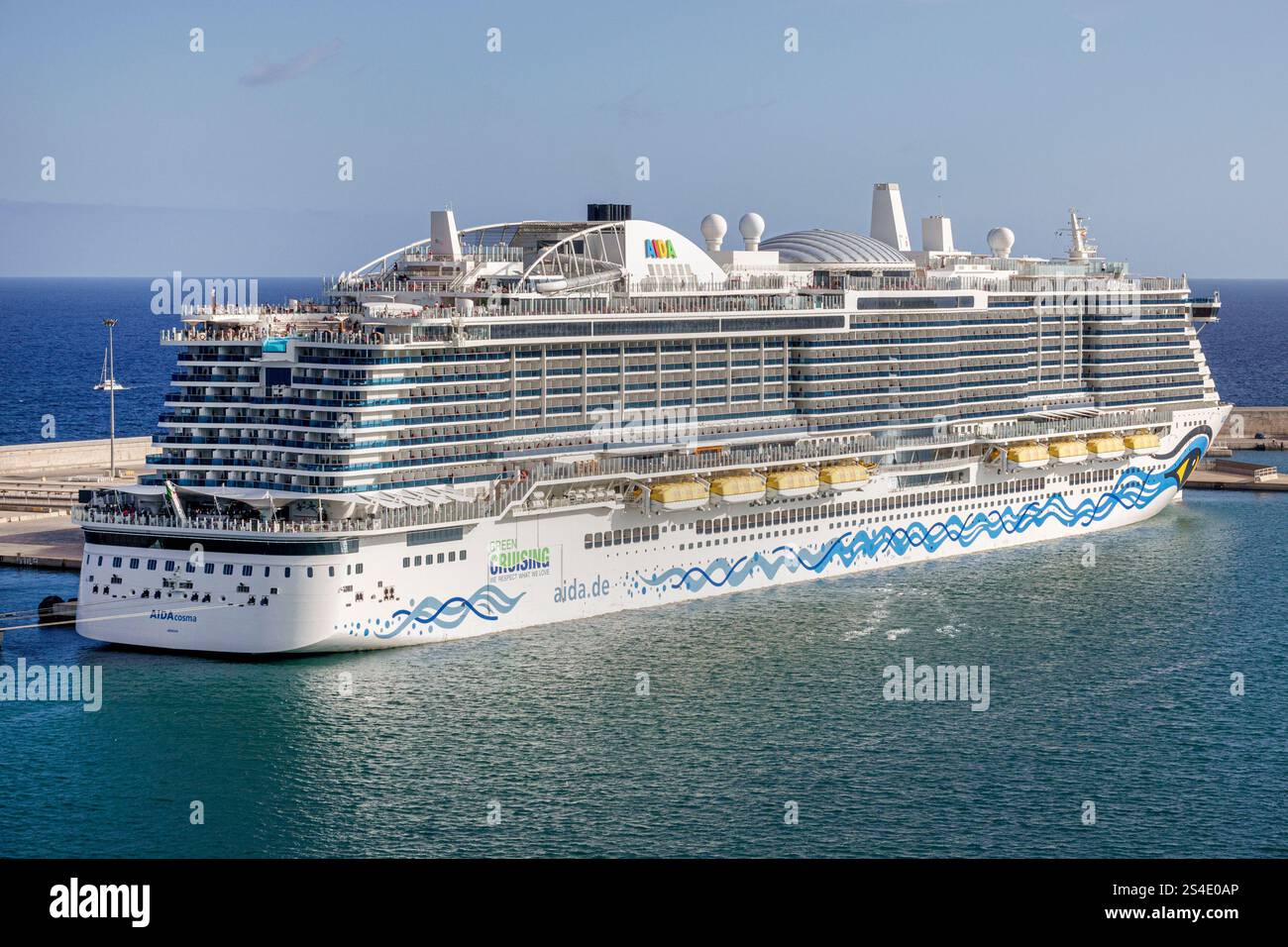 Green cruising lng powered vessel hi-res stock photography and images ...