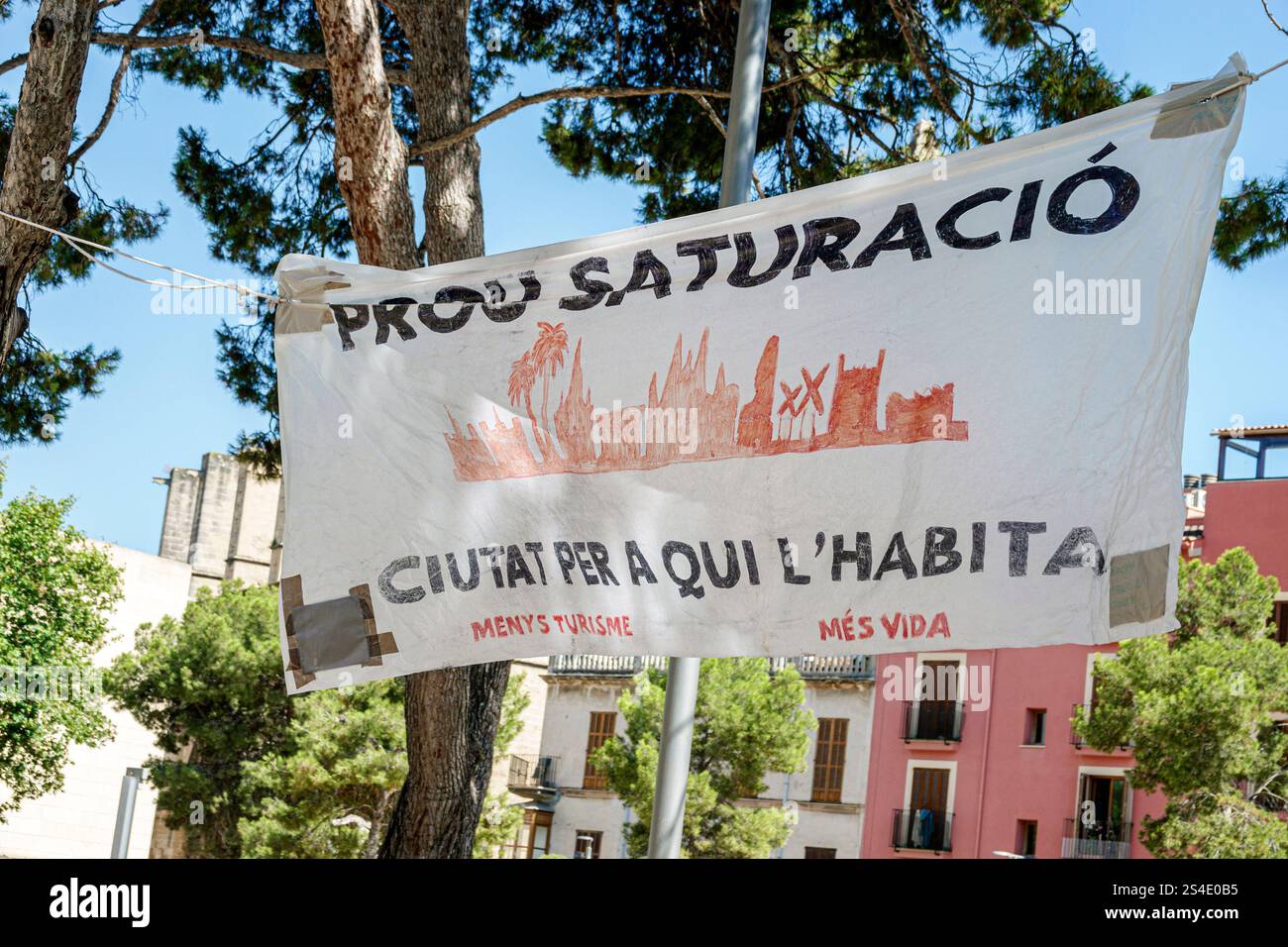 Palma tourism protest hi-res stock photography and images - Alamy