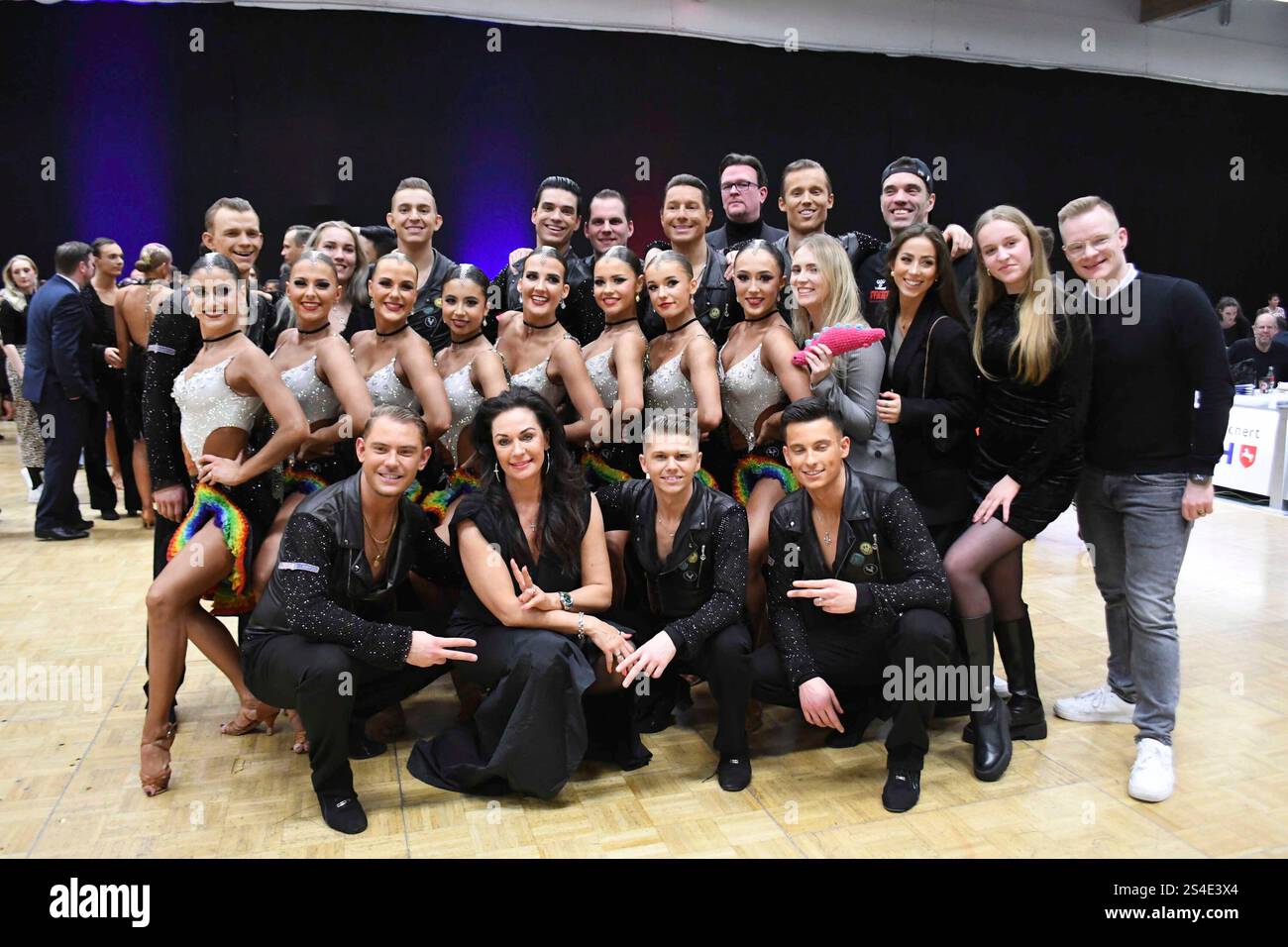 11.01.2025, GER; Tanzen, 1. Bundesliga der Lateinformationen, Finale, im Bild Sieger Gruen-Gold ...