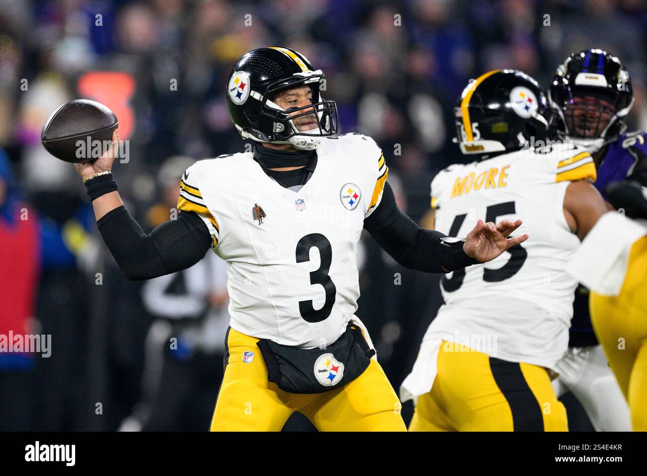 Pittsburgh Steelers quarterback Russell Wilson throws a pass against ...