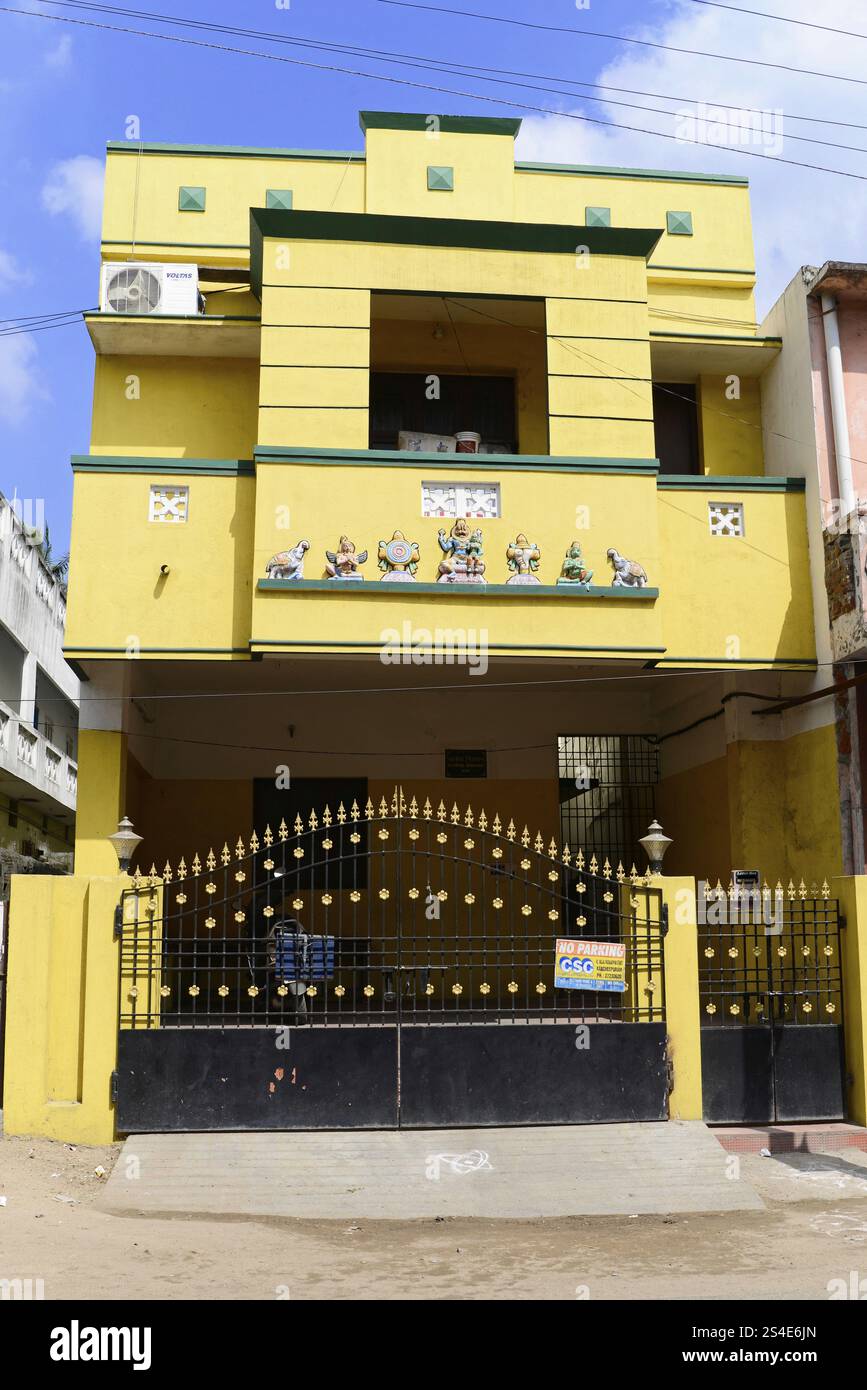 Kanchipuram, Tamil Nadu, South India, Yellow two-storey building with ...
